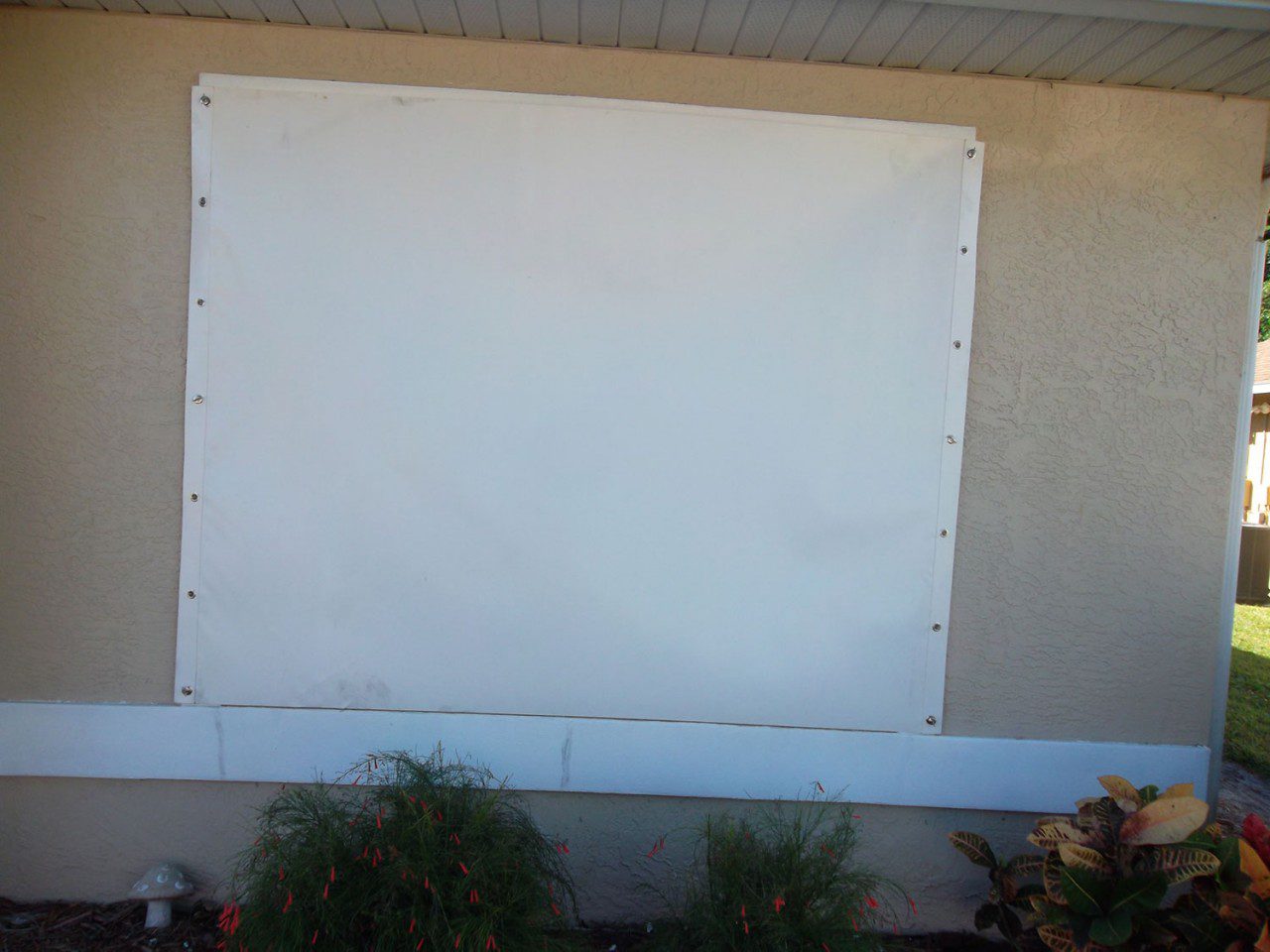 Hurricane Protective Screens | SW Florida - Sun Control